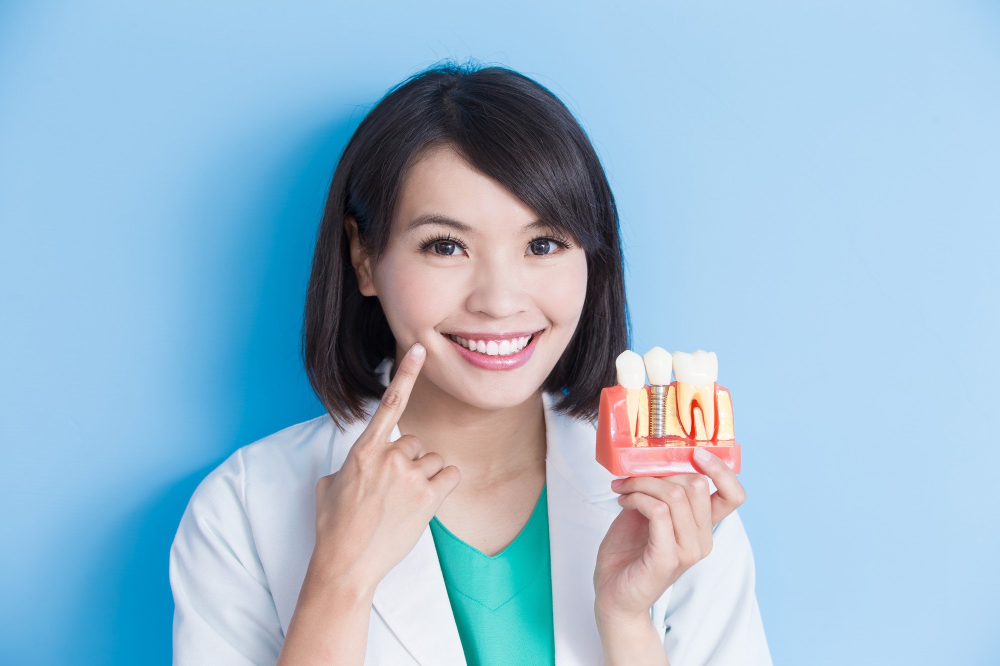 11 Alternatives to Dental Implants You Should Consider - Trending blog Post