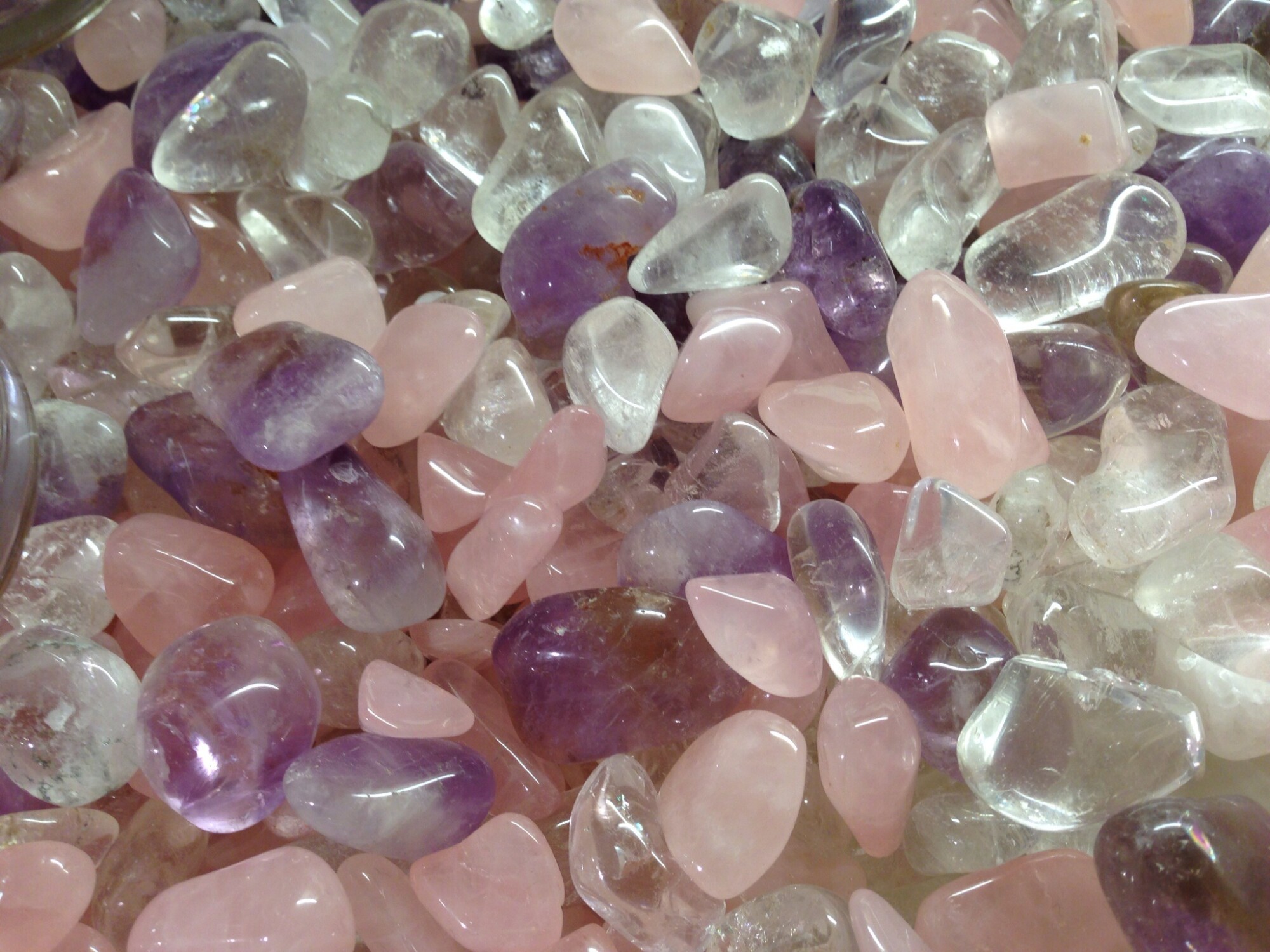 A Guide to Finding Healing (and Style) With Cherry Quartz - Trending ...