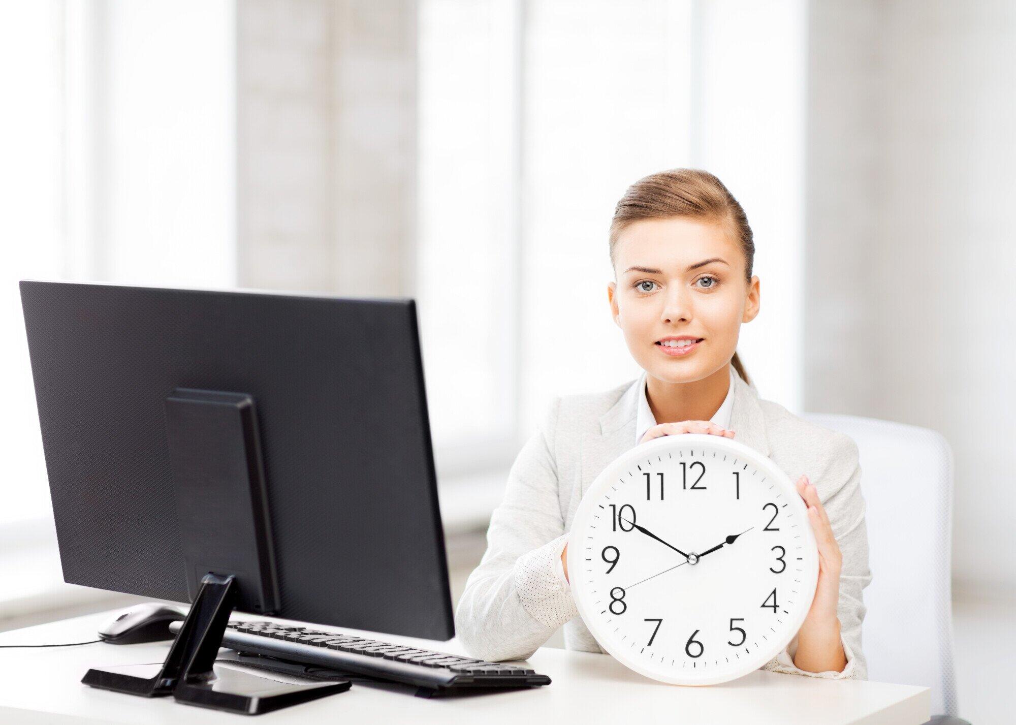 Maximizing Efficiency and Accountability With Employee Time Clocks